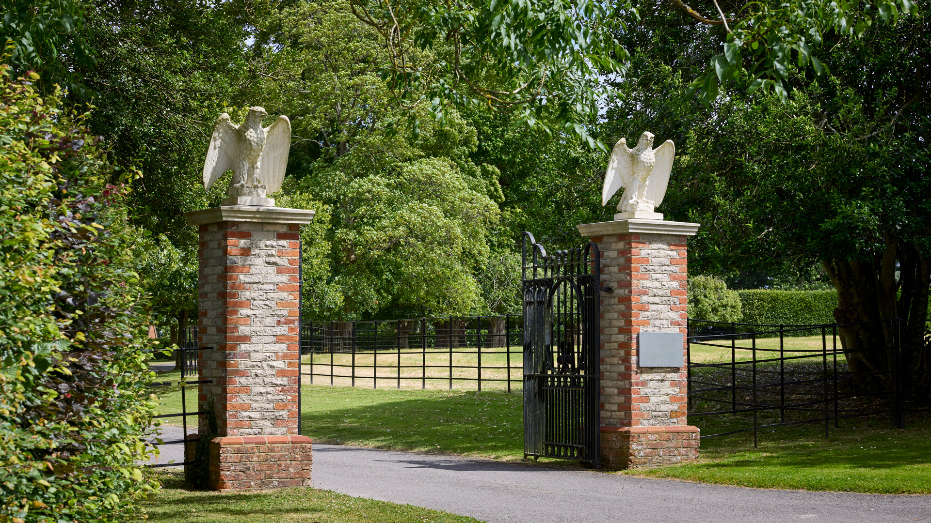 Hampshire Place Manor - Luxury Rural Retreats